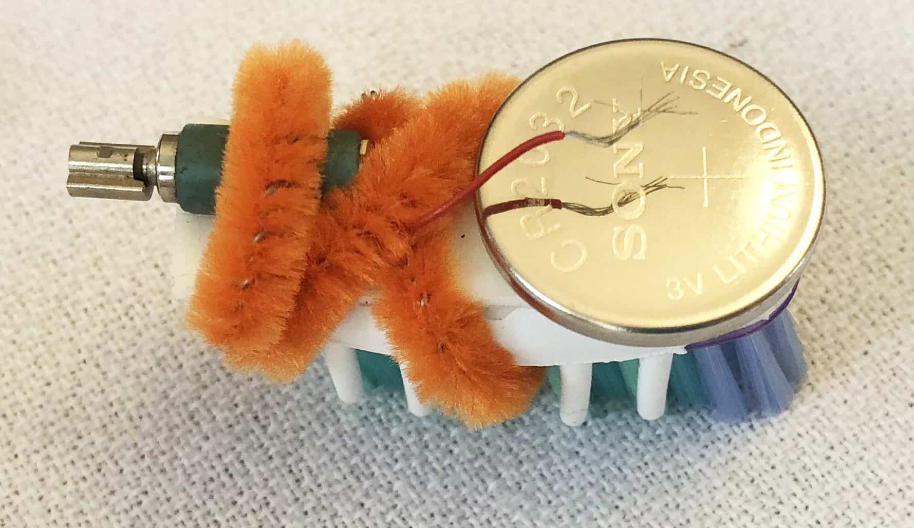 Build your own Bristlebot! - Made In A Pinch