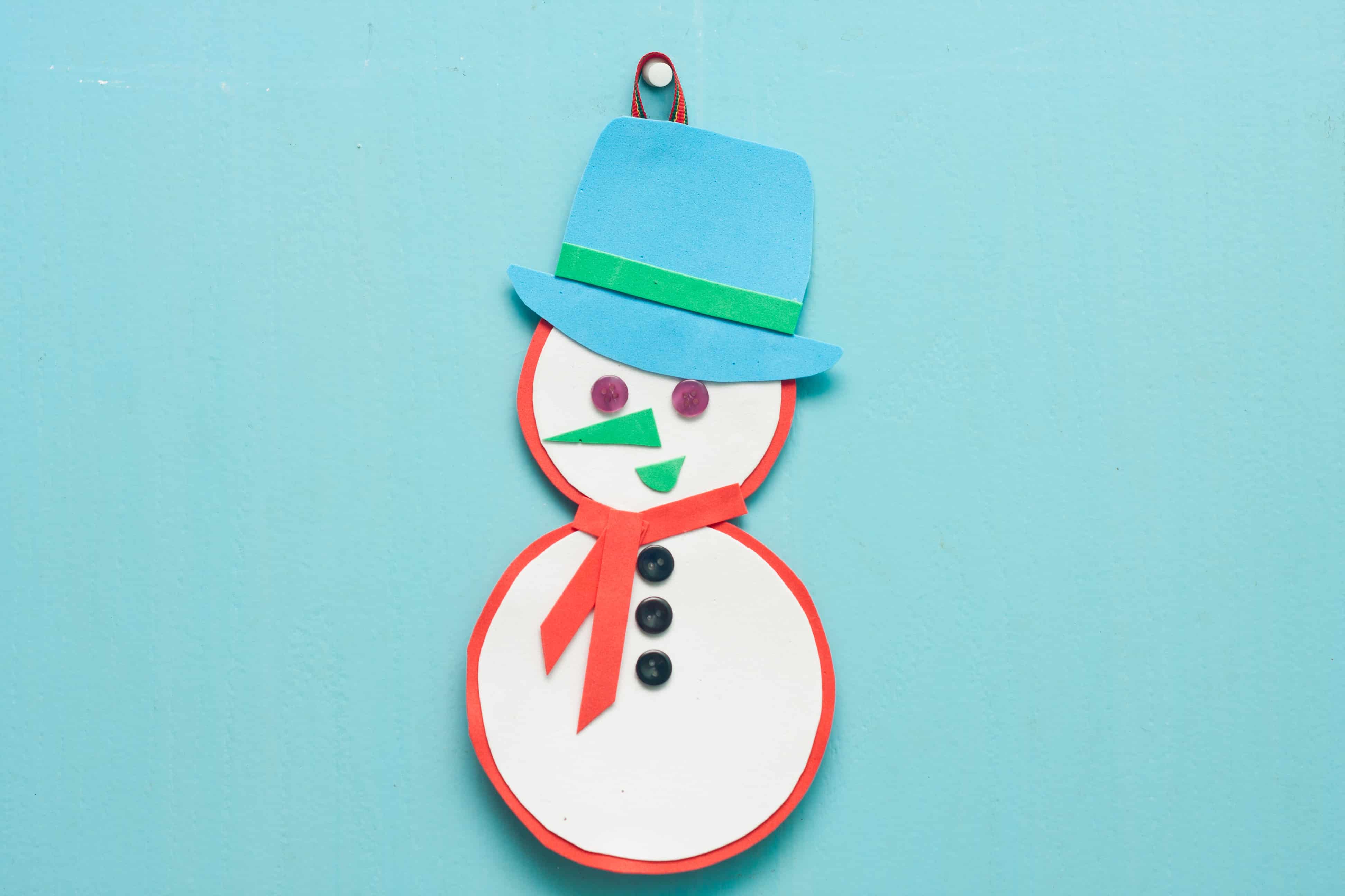 A Cute and Simple Snowman Decoration to Make Together! - Made In A Pinch