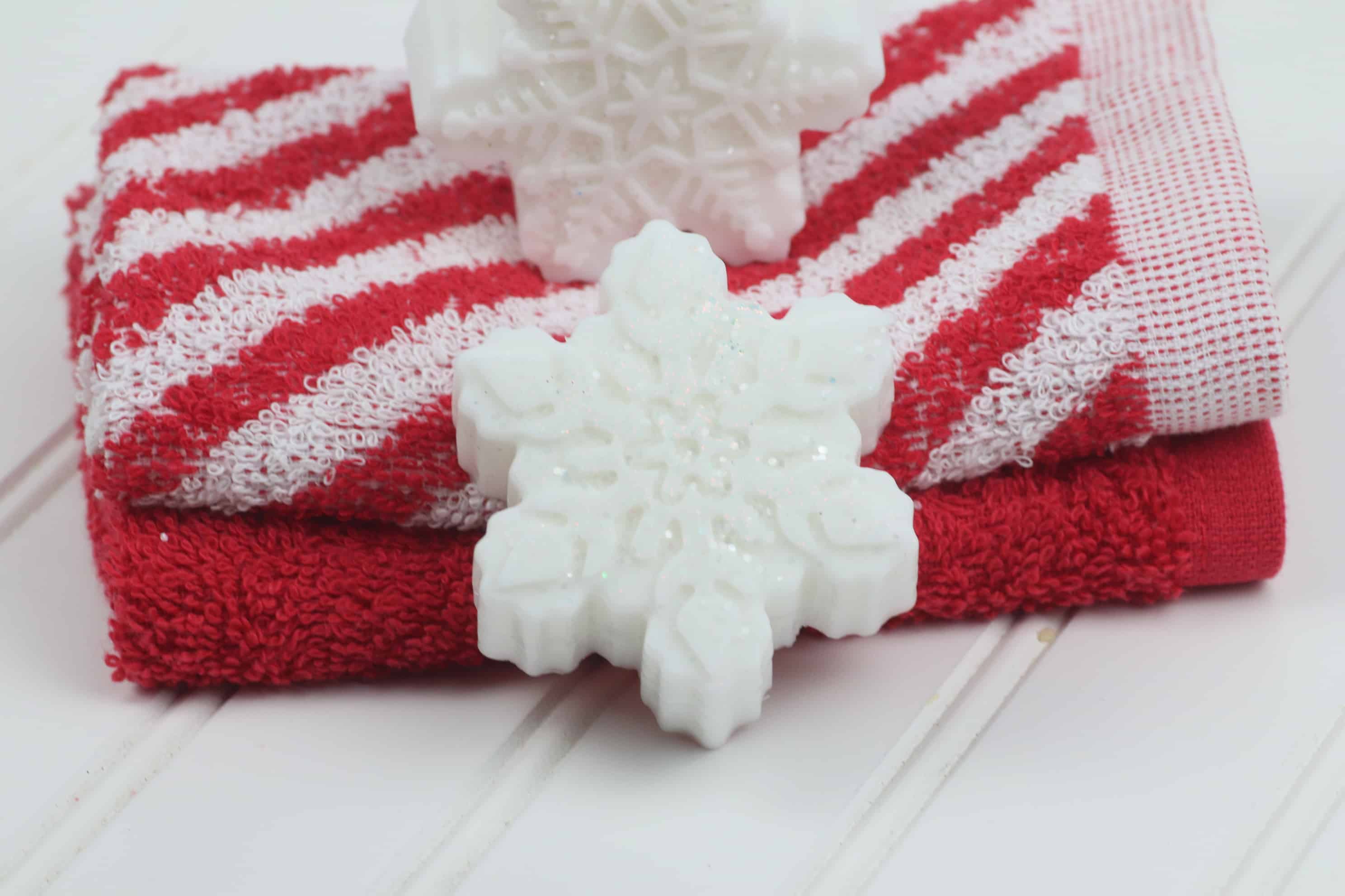 Holiday DIY Soap Bar: Sparkling Snowflake Soap Gift Idea - Made In A Pinch
