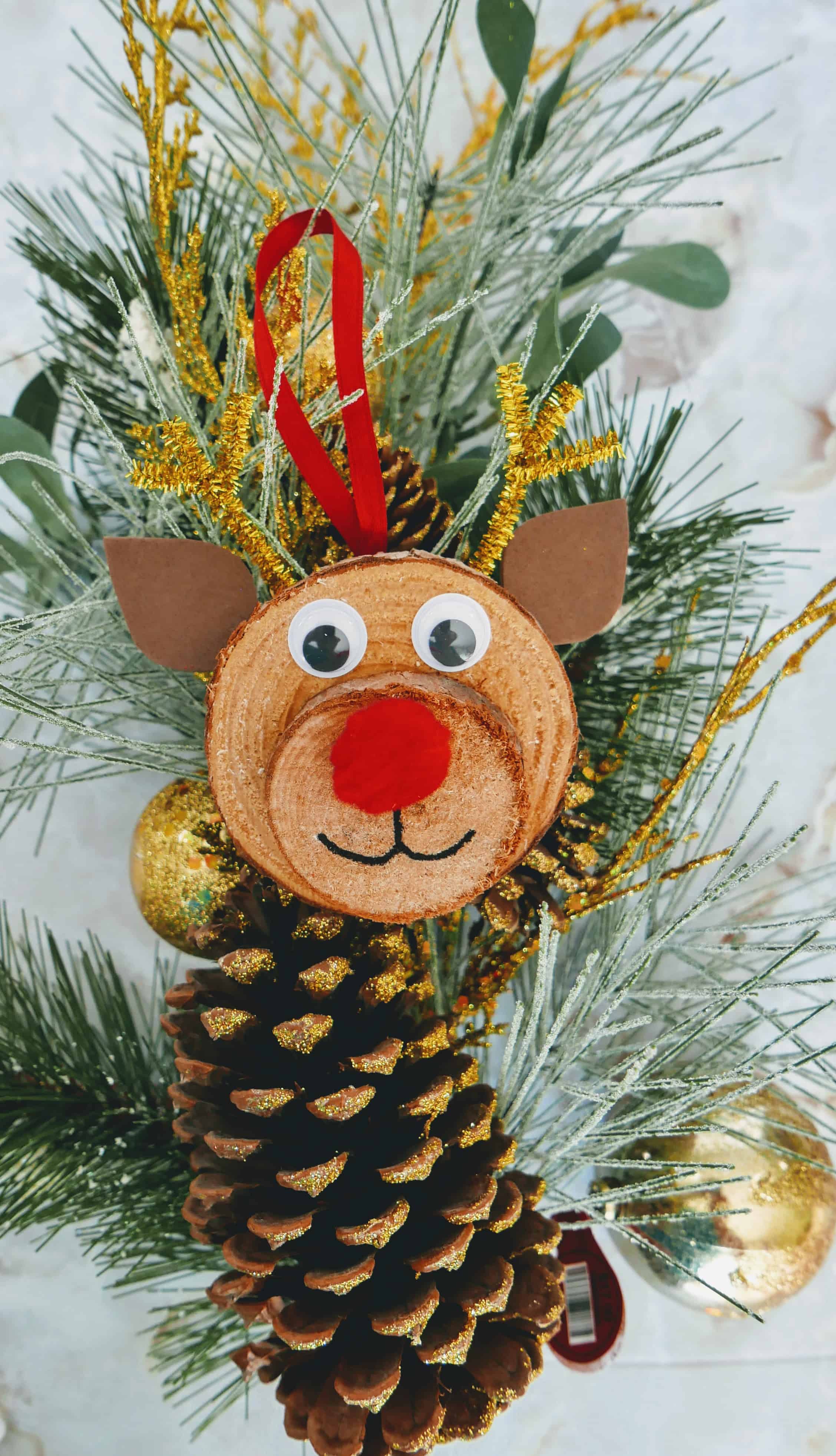 Adorable DIY Wood Slice Rudolph Ornaments - Made In A Pinch