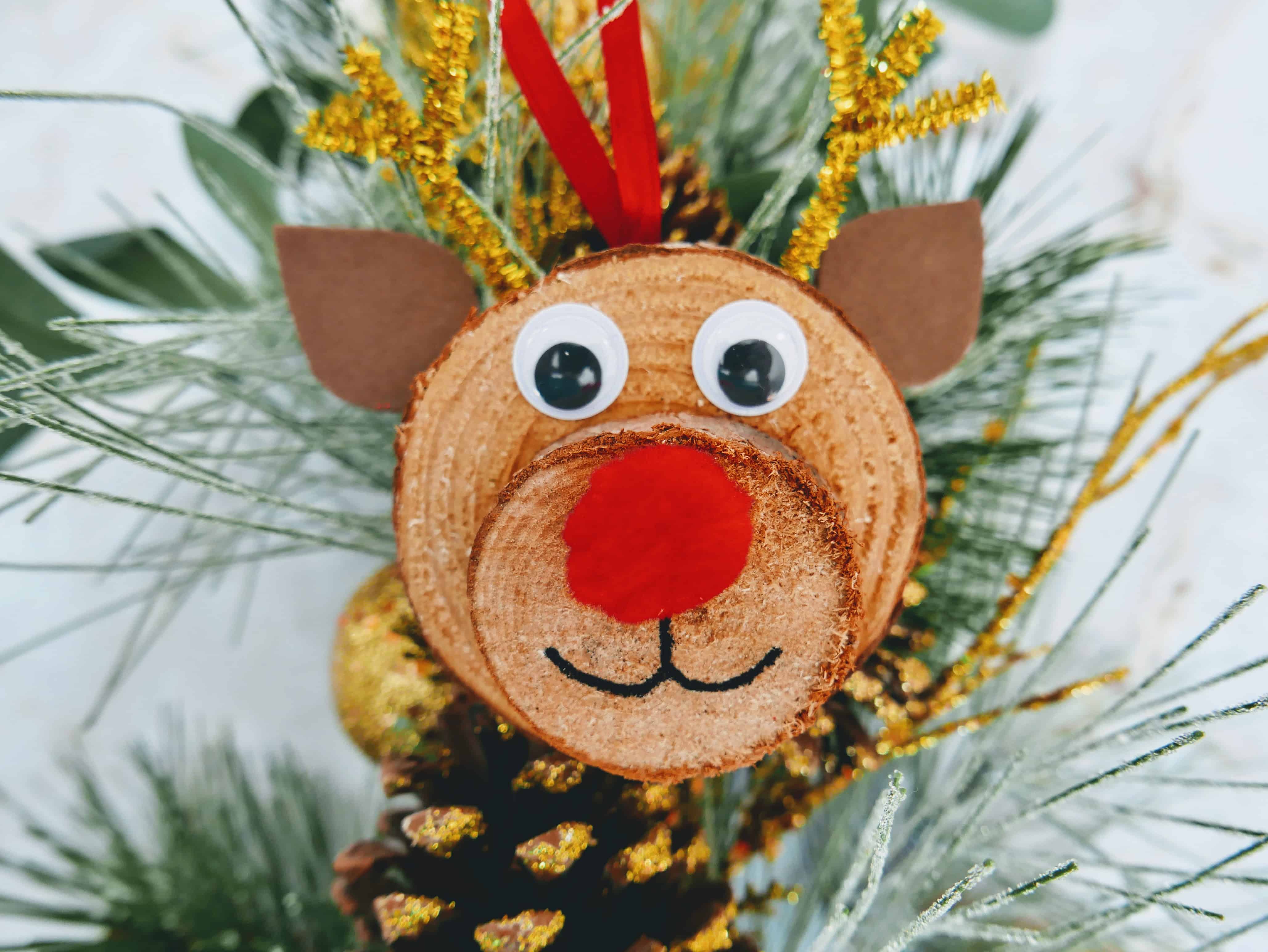 Adorable DIY Wood Slice Rudolph Ornaments - Made In A Pinch