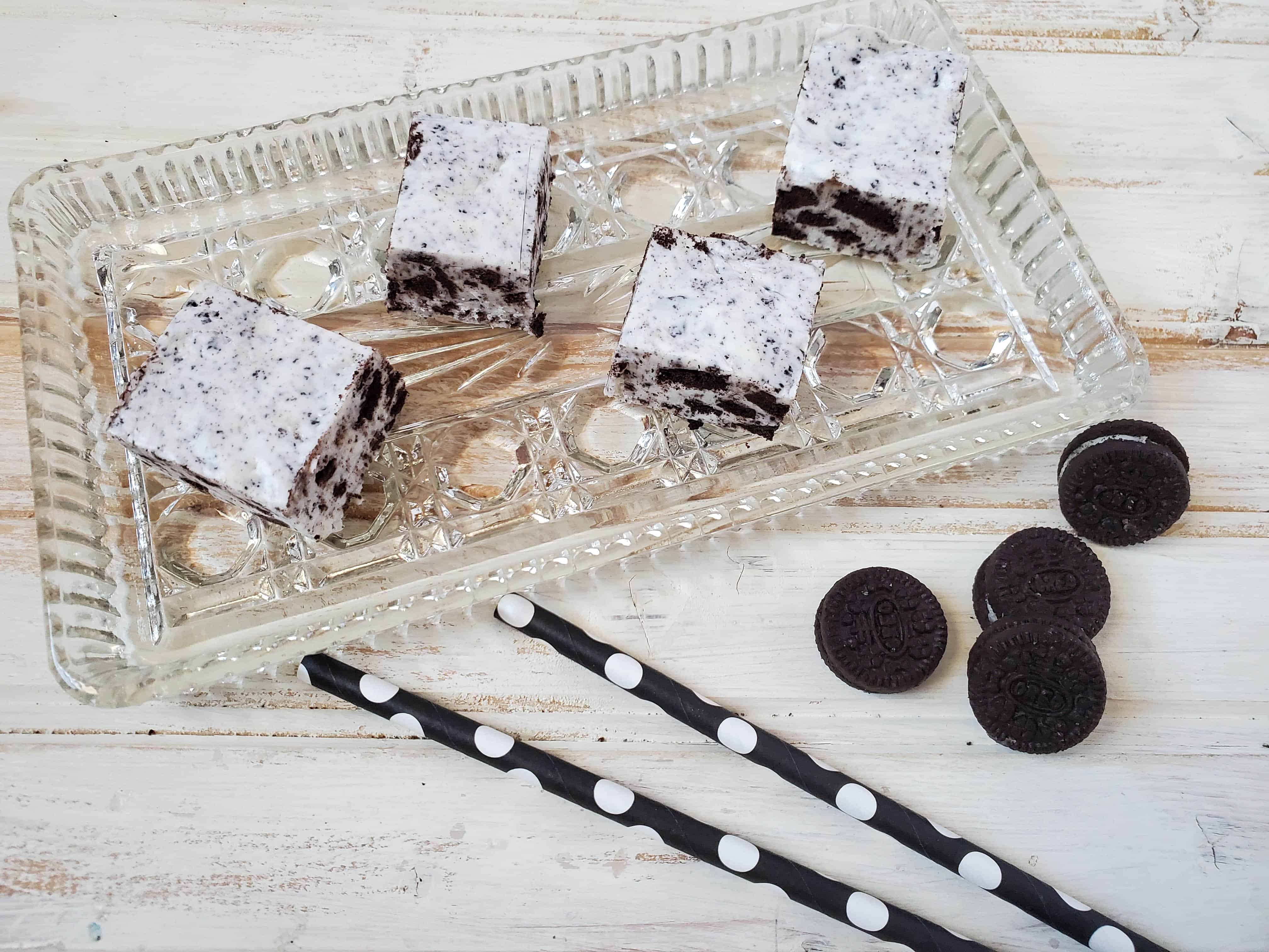 Make This Deliciously Easy Oreo Fudge Recipe - Made In A Pinch