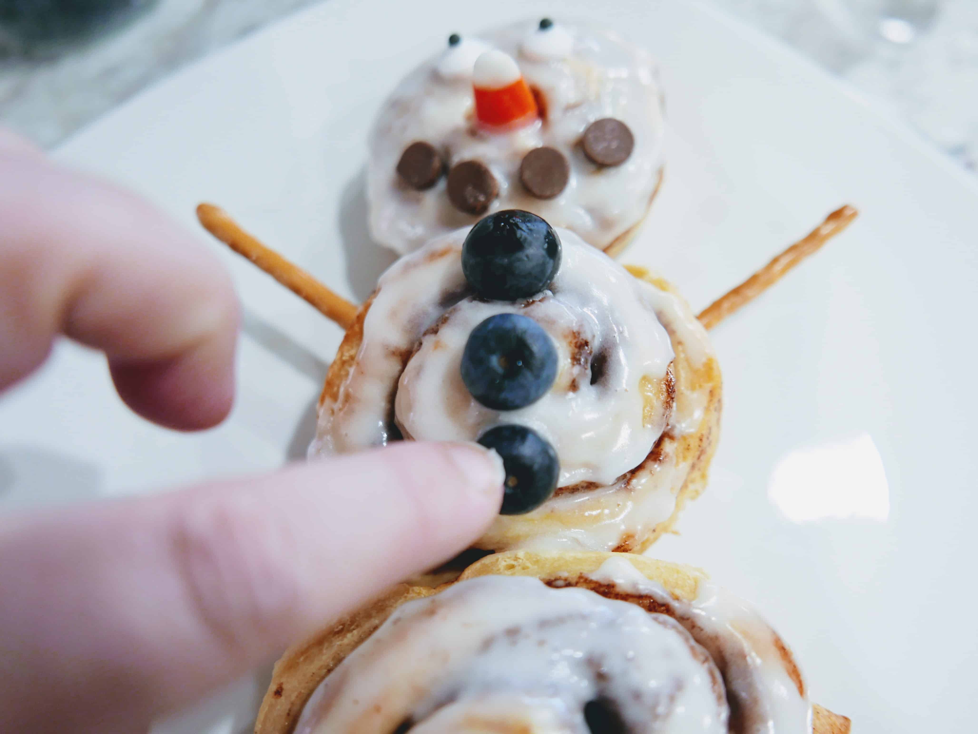 Cinnamon Roll Snowman: A Fun Breakfast Idea - Made In A Pinch