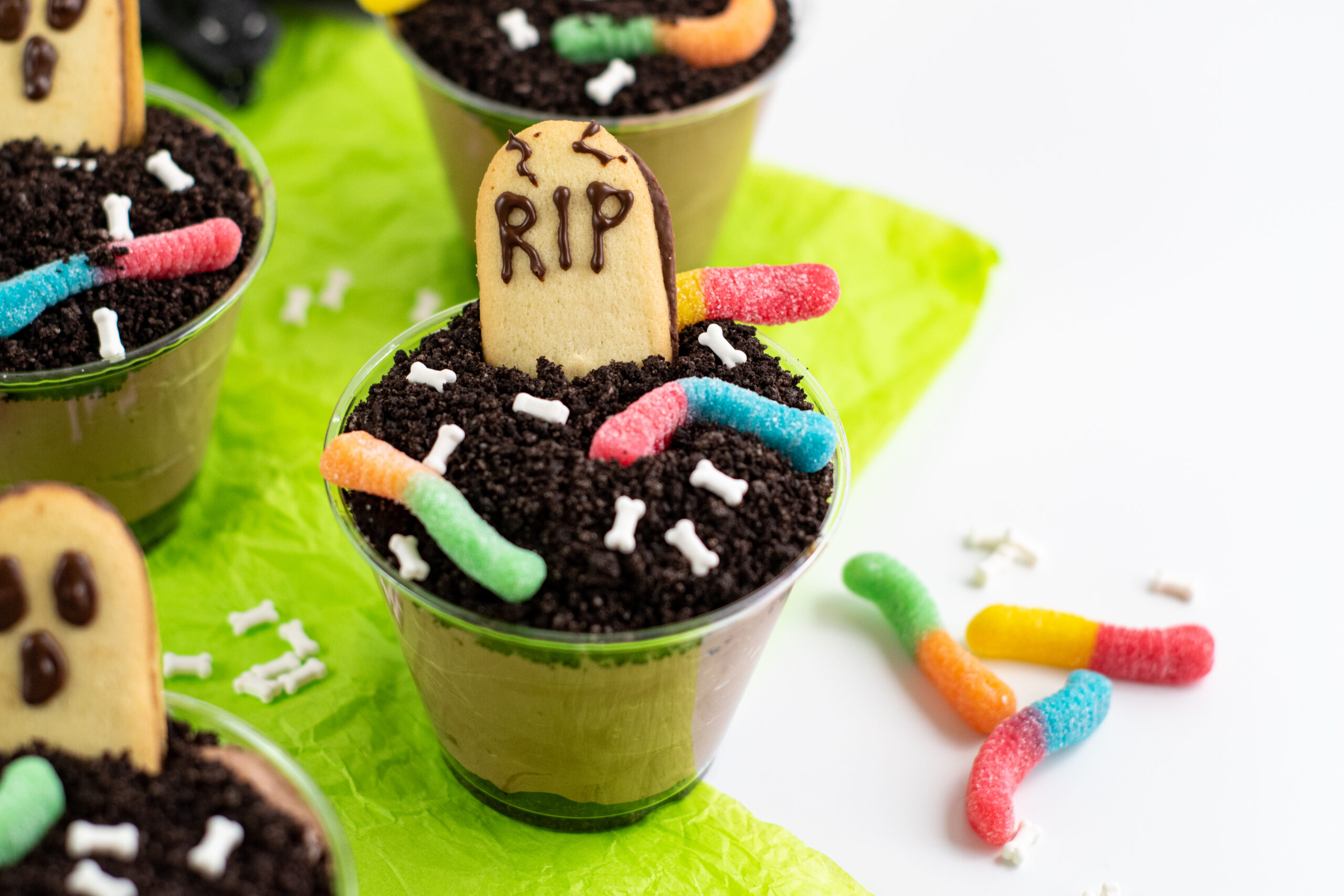 Graveyard Oreo Halloween Dirt Pudding Cups Dessert - Made In A Pinch