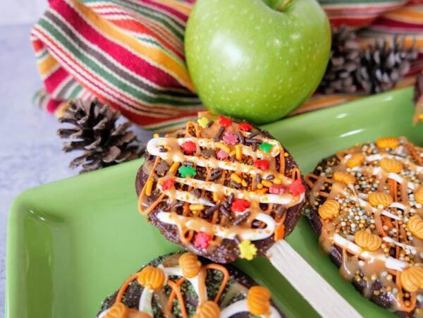 Easy Chocolate Caramel Apple Pops (Like Candy!) - Made In A Pinch
