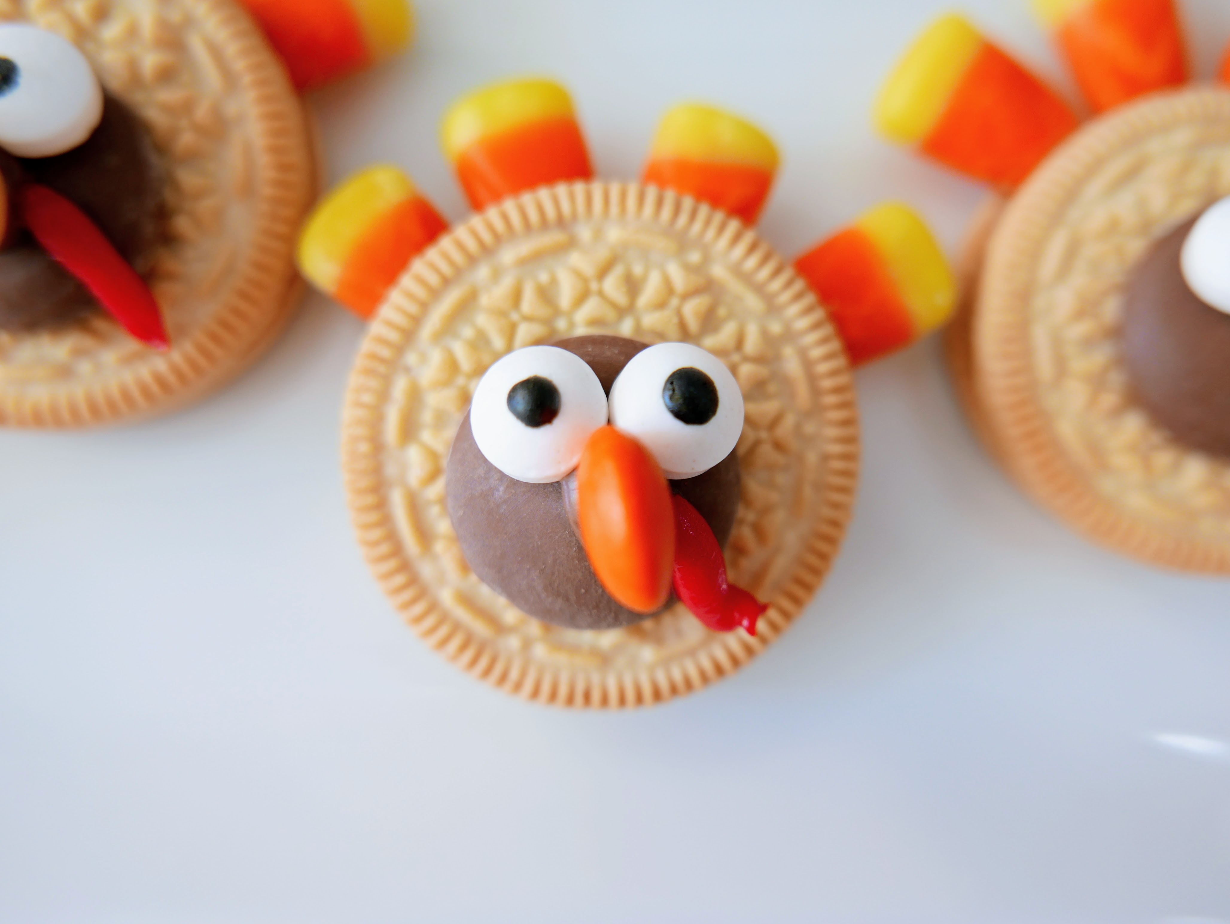 Easy Thanksgiving Oreo Turkey Cookies Recipe - Made In A Pinch