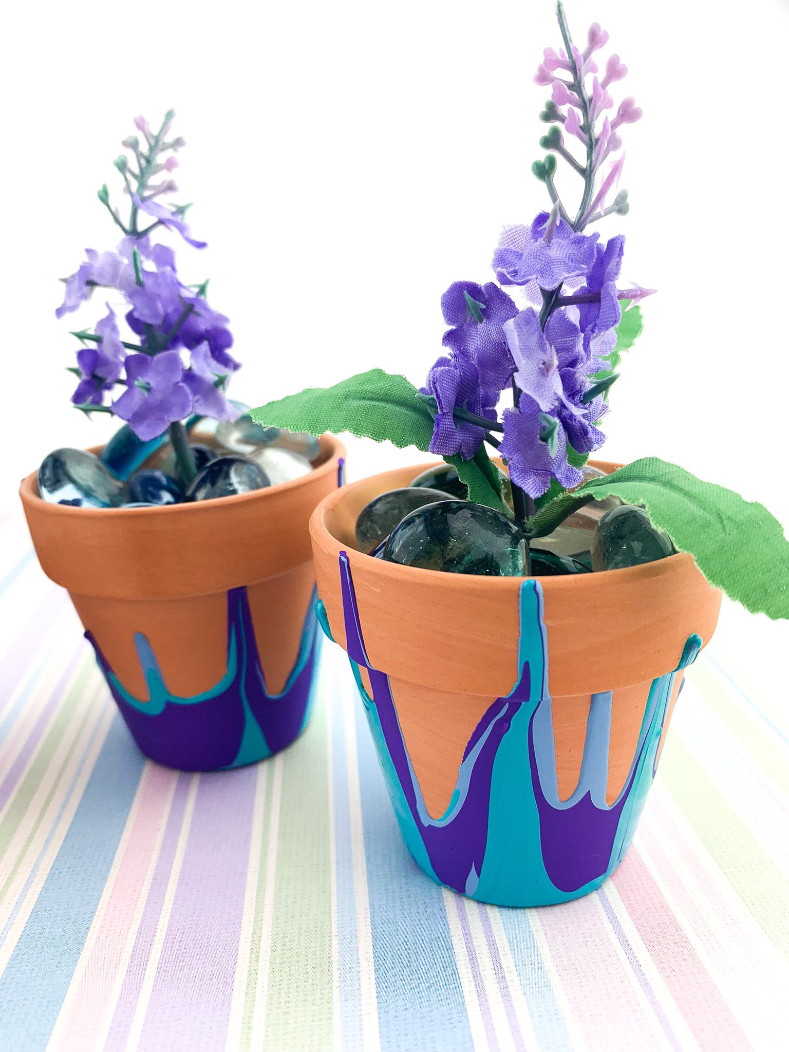 How To Make Drip Painted Flower Pots (Pour Paint Tutorial) - Made In A ...