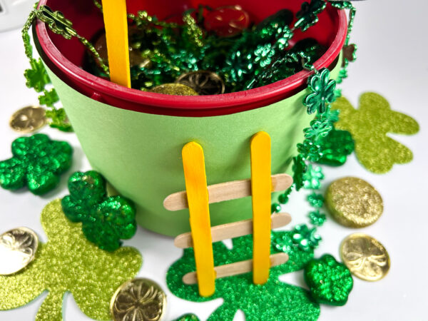 How To Make A Leprechaun Trap (Coffee Container Leprechaun Trap)