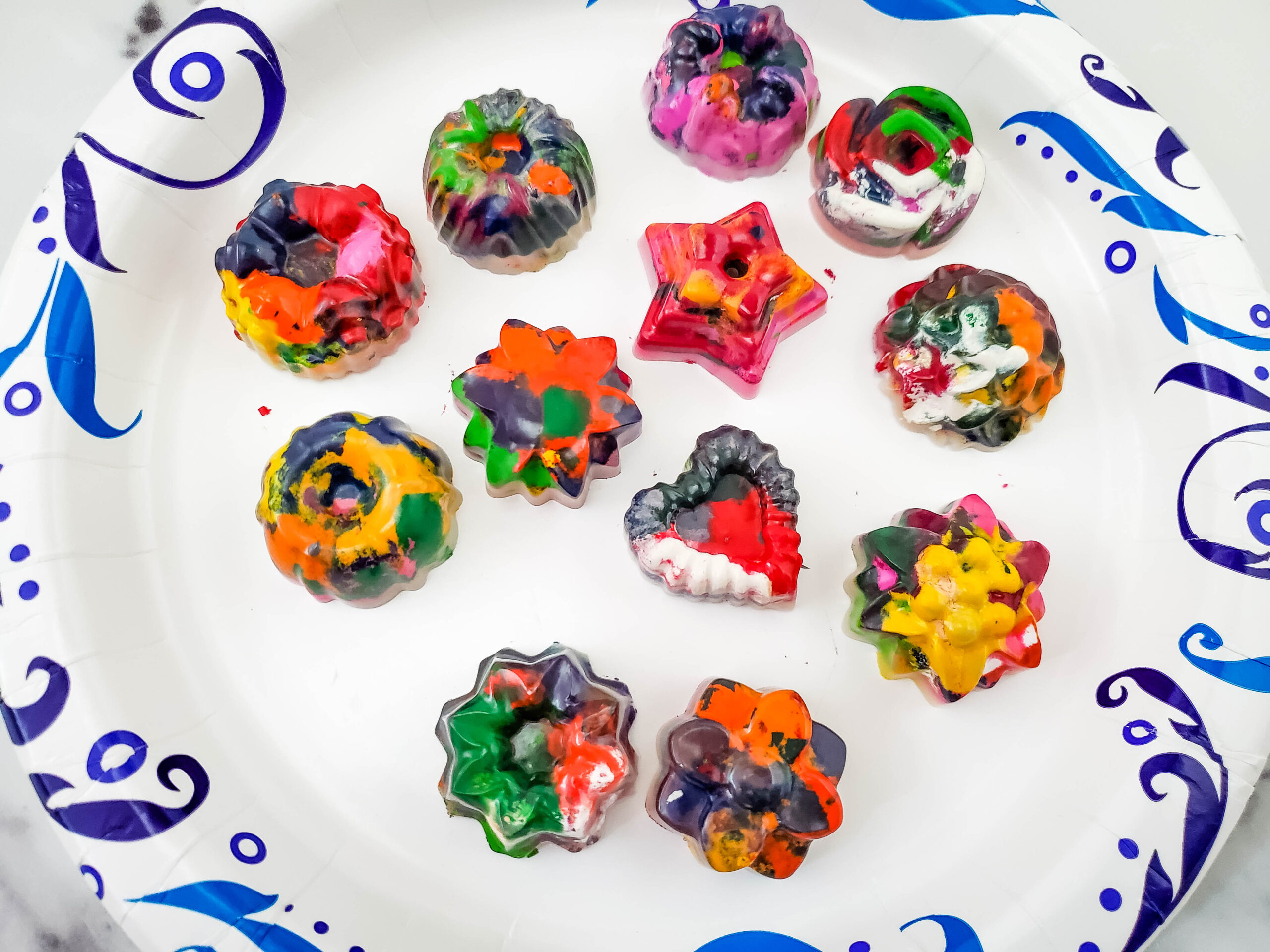 How To Melt Crayons Into New Shapes - Made In A Pinch